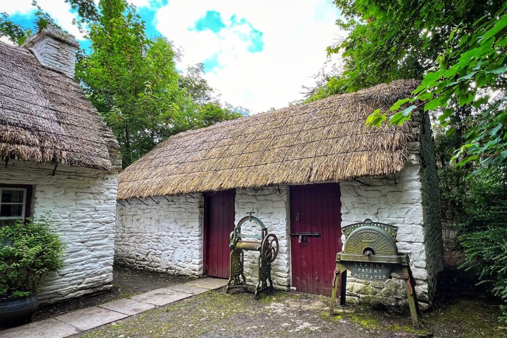 Have A Royal Good Time At This Stunning Irish Castle – Mellow Wanderer